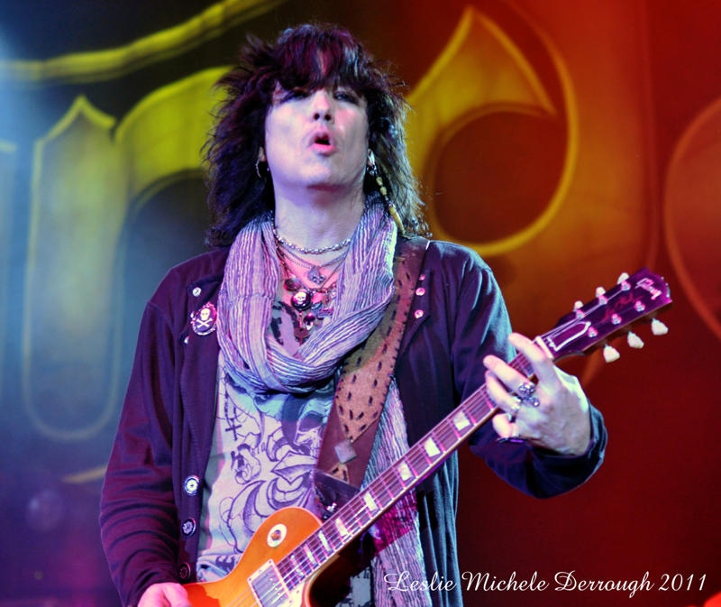 Cinderella: Hard Rock Live, Biloxi, MS, 7/09/11 - Glide Magazine