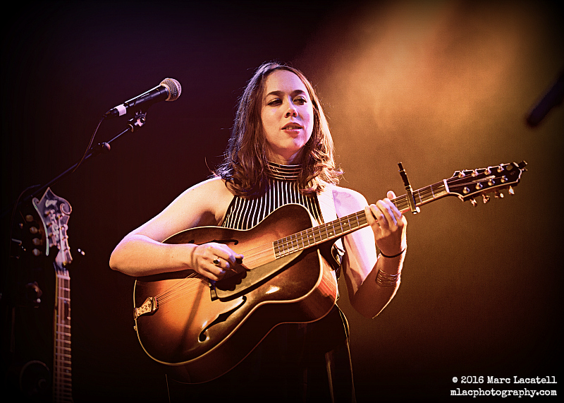 Sarah Jarosz' 'World On The Ground' Serves As Work Of Quiet Beauty ...