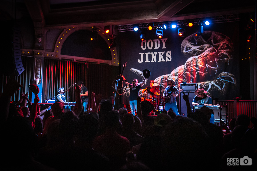 Cody Jinks Plays New Songs, Covers Randy Travis in Portland (SHOW ...