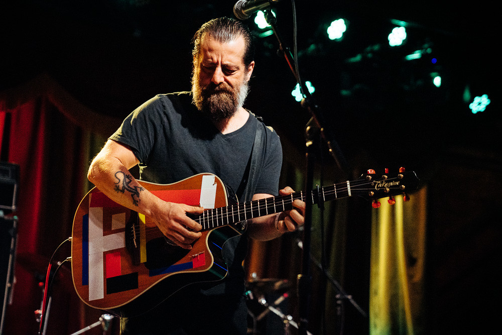 The Jayhawks Bring Deep Catalog to NYC’s Brooklyn Bowl with Opener Sean ...