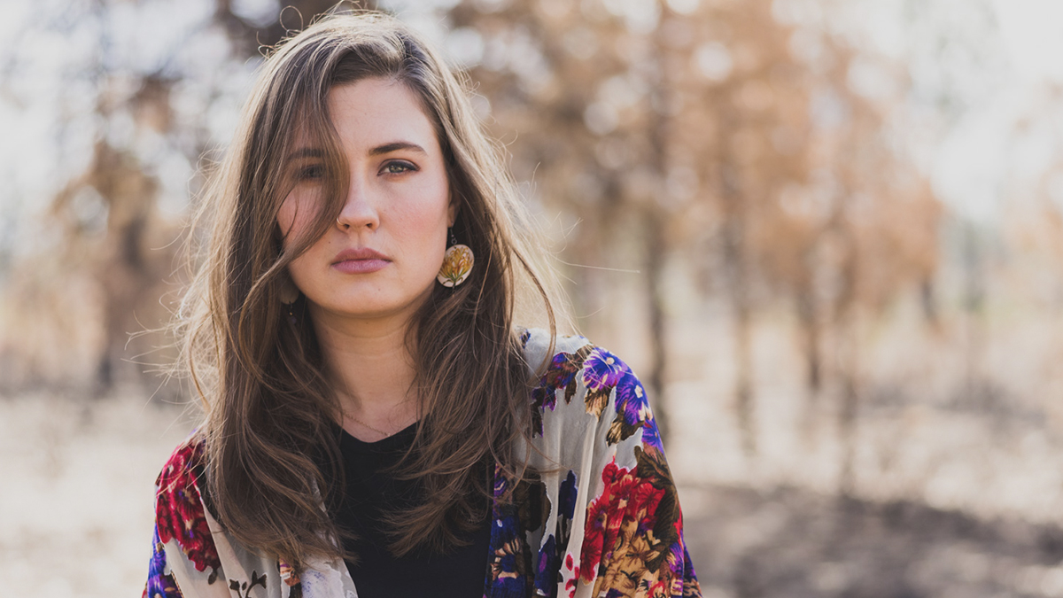 SONG PREMIERE: Clara Baker Wields Quiet Power With Folk-Soul Tune “Six ...