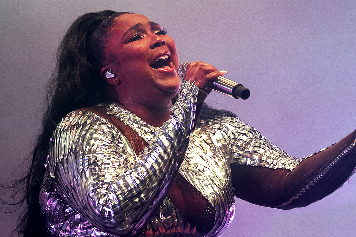 Lizzo Offers Triumphant & Bold Twin Cites Performance (PHOTOS) - Glide ...