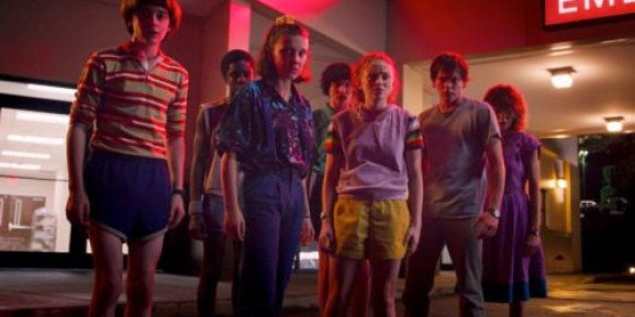 ‘Stranger Things’ Season 3 Multiplies the Scares at Starcourt Mall (TV ...