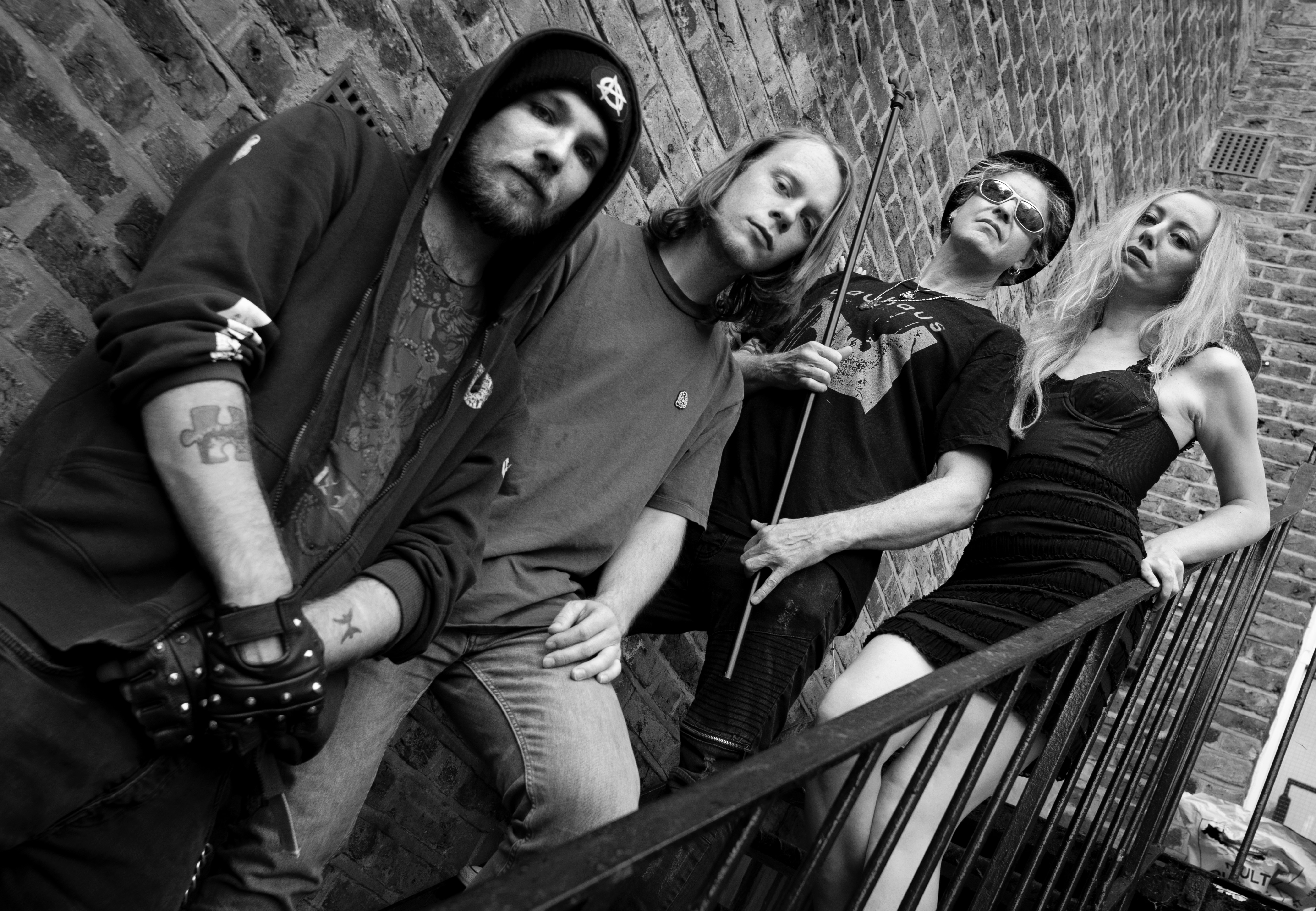 VIDEO PREMIERE: Healthy Junkies Serve Up Cryptic Melodic Punk Via "Last ...